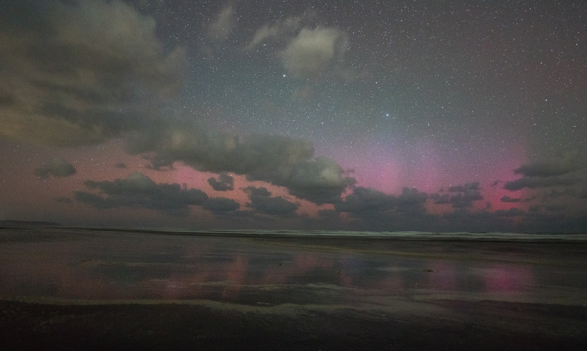 Seeing Aurora in Auckland, New Zealand - Extreme Pursuit