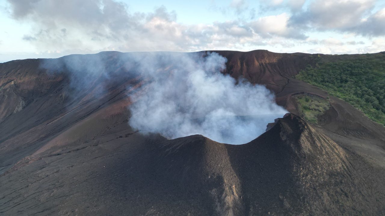 Expedition to Tofua Volcano, Tonga - Extreme Pursuit