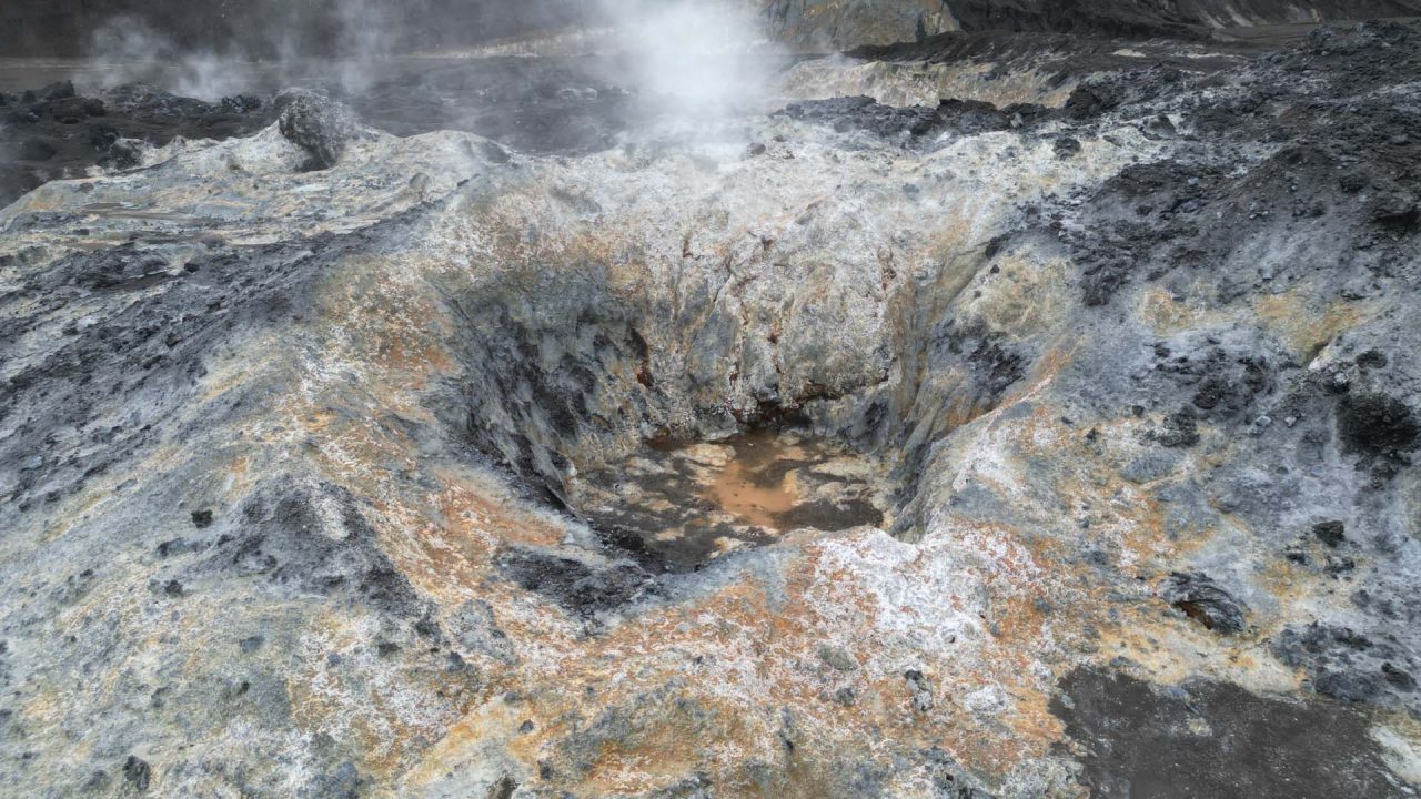 New Eruption Footage, Manaro Voui Volcano, Ambae - Extreme Pursuit