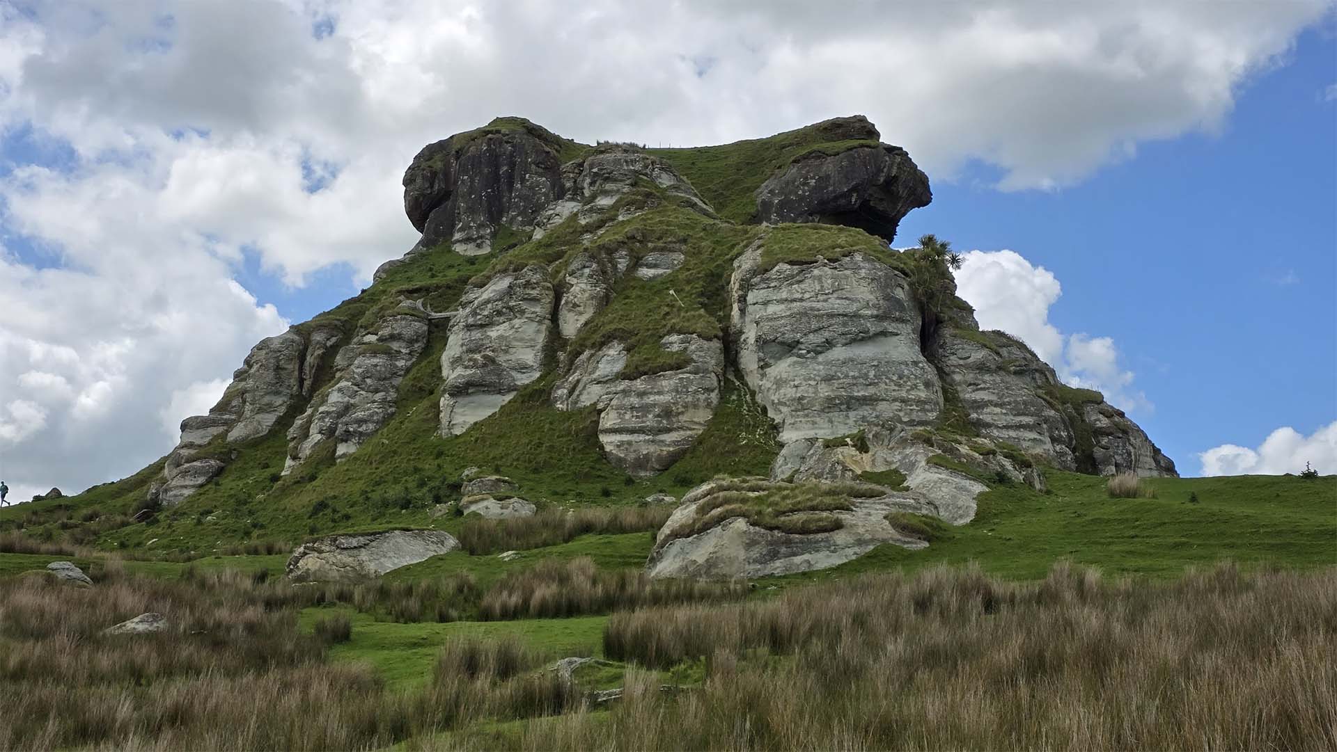 Visting Weathertop (from The Lord of the Rings) - Extreme Pursuit